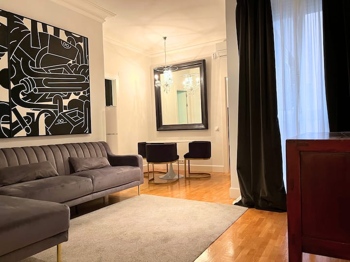 Amazing Luxury Apartment Madrid Center. Plza Colon - Madrid