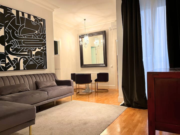 Amazing Luxury Apartment Madrid Center. Plza Colon - Madrid