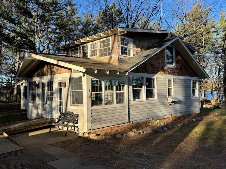 Dragonfly Point - 5 Br, 3 Ba, 600+ Feet Lakeshore - Eagle River, WI