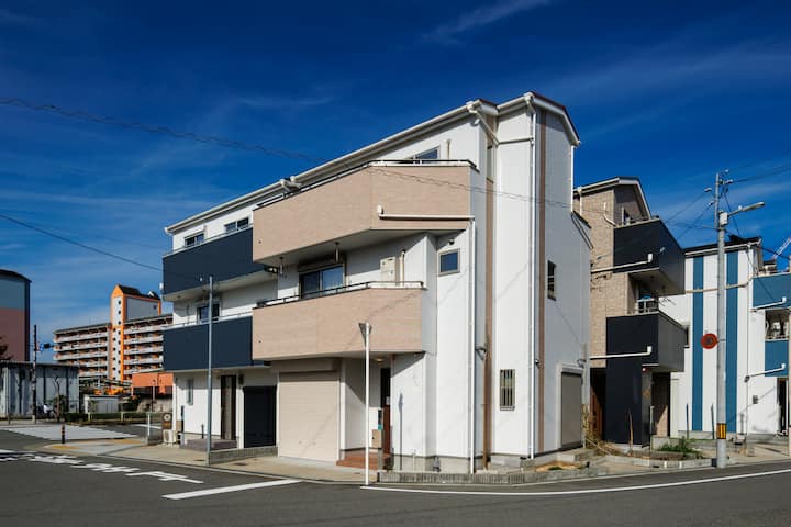 Accommodates Up To 11 Guests / Pet-friendly - Osaka