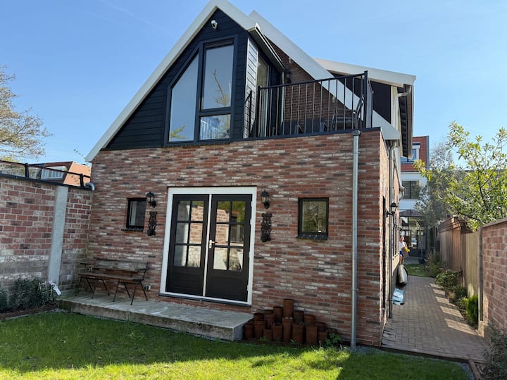 Amstel Cottage - 