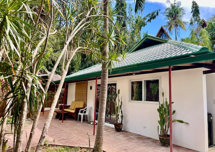 Garden Suite - Spacious And Homely Studio Unit - Puerto Galera