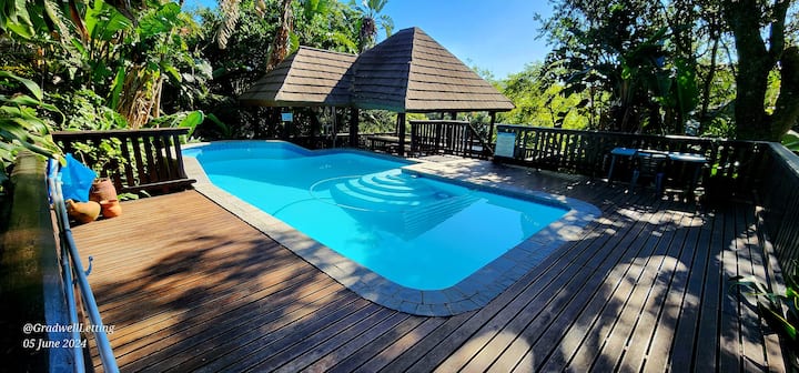 Milkwood Lodge 2 - Sleeps 8 - Port Edward