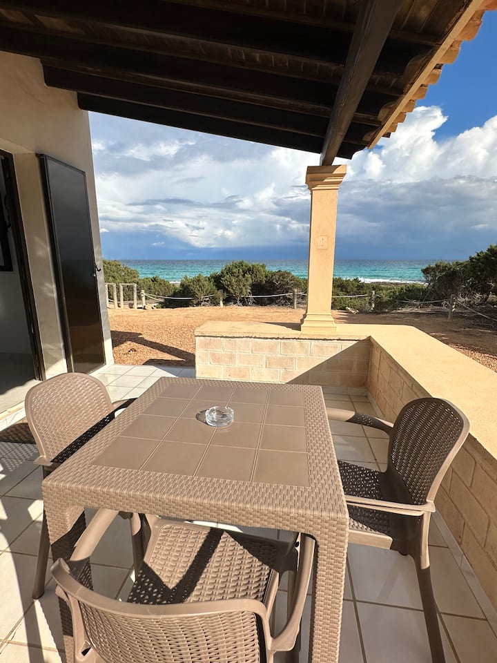 Alojamiento Brisa, Primera Linea De Playa Es Caló. - Formentera