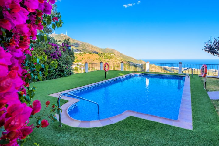 Incredible Sea View, 3 Terraces, Pool, Parking - Mijas
