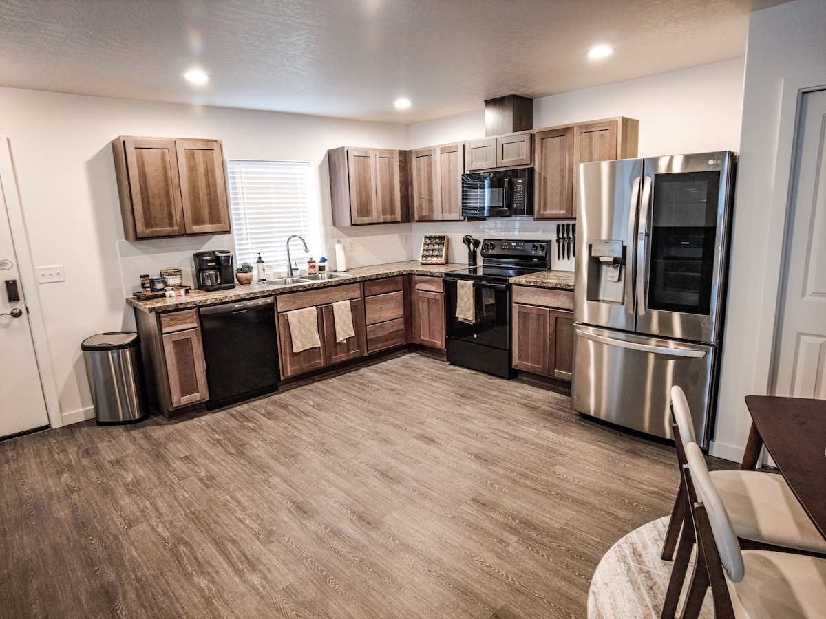 Кристал Коув 3 спални/2 бани Суперголямо двойно легло – Къщи под наем в ...