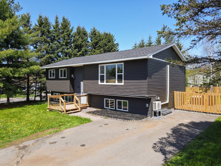 Luxurious Retreat In Moncton - Moncton