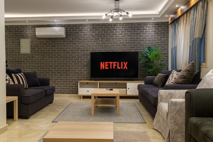 Serene El Mohandessin - 3 Br & 2 Bathrooms - Cairo