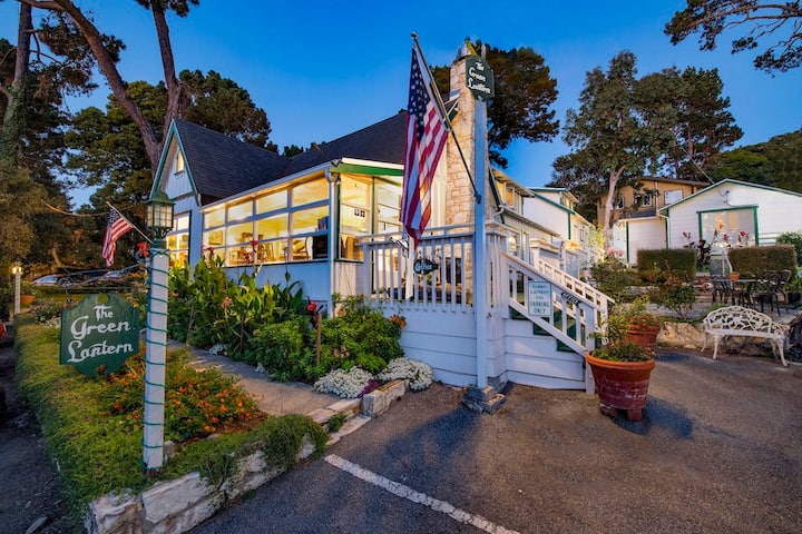 Carmel Deluxe King - Big Sur, CA