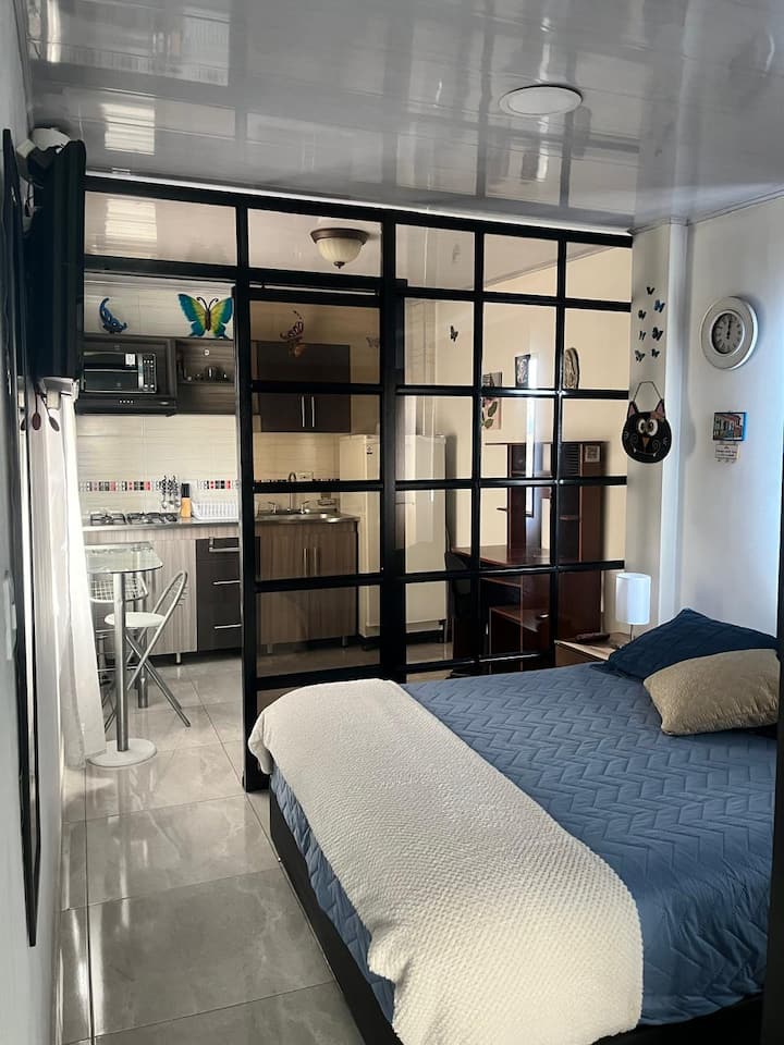 Estupendo Alojamiento Cerca Al Coliseo Medplus - Bogotá