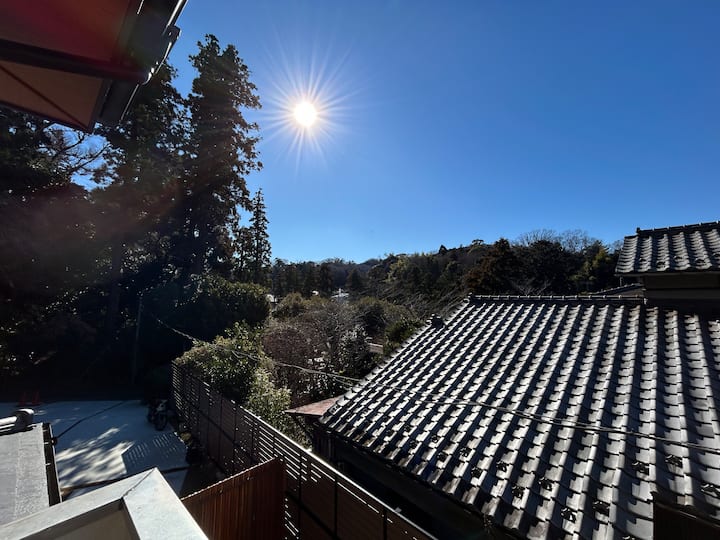 北鎌倉駅徒歩40秒/宿坊/北鎌倉観光に最適/無料駐車場最大4台/最大8名/一棟貸切 - Enoshima