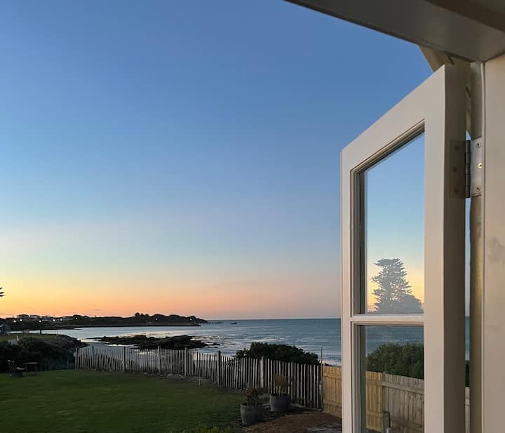 Beach Front Bliss* Pet Friendly*seaglass Cottage - Robe