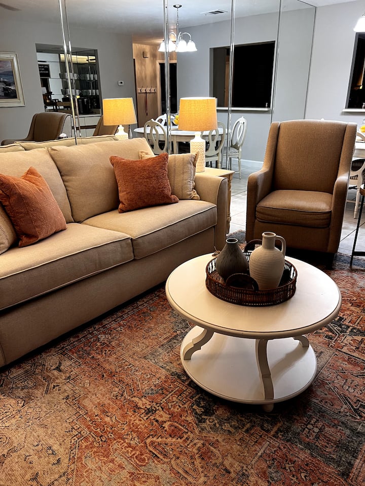 Extended Stay Cottage Escape - Orlando, FL