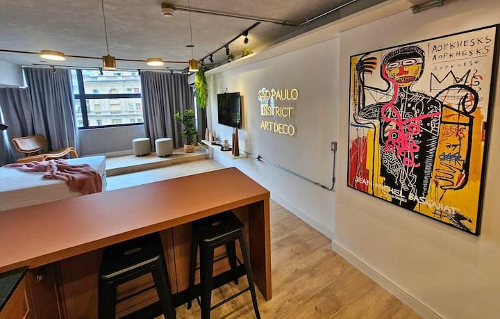 Apê 18º Andar C/ Vista E Garagem No Centro Sp - São Paulo