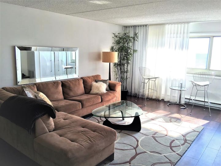 Oceanfront Oasis With Pool - North Wildwood, NJ