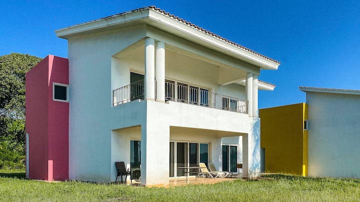 Casa #5: Luxury Family Villa With Shared Pool - Playa Platanitos