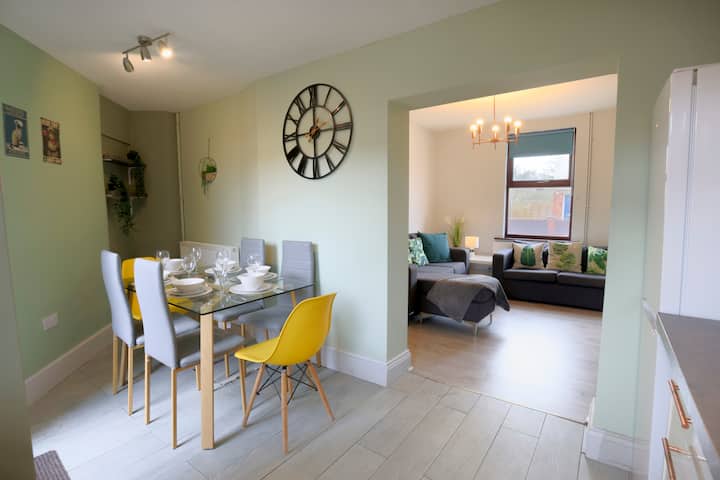 2 Bed Home-cheltenham-nr Park & Track-slps 6-wifi - Cheltenham
