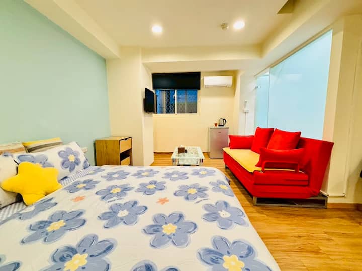 府中雙人套房.新北耶誕城.捷運3分鐘.提供機場接送服務.府中商圈.林家花園.湳雅夜市.耶誕城 西門町 - 반차오 구