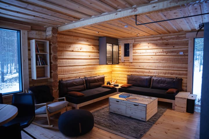 Traditionally Crafted Log Cabin By The Lake Inari - Inari