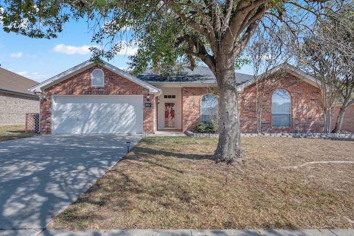 The Rustic Retreat - Harker Heights, TX