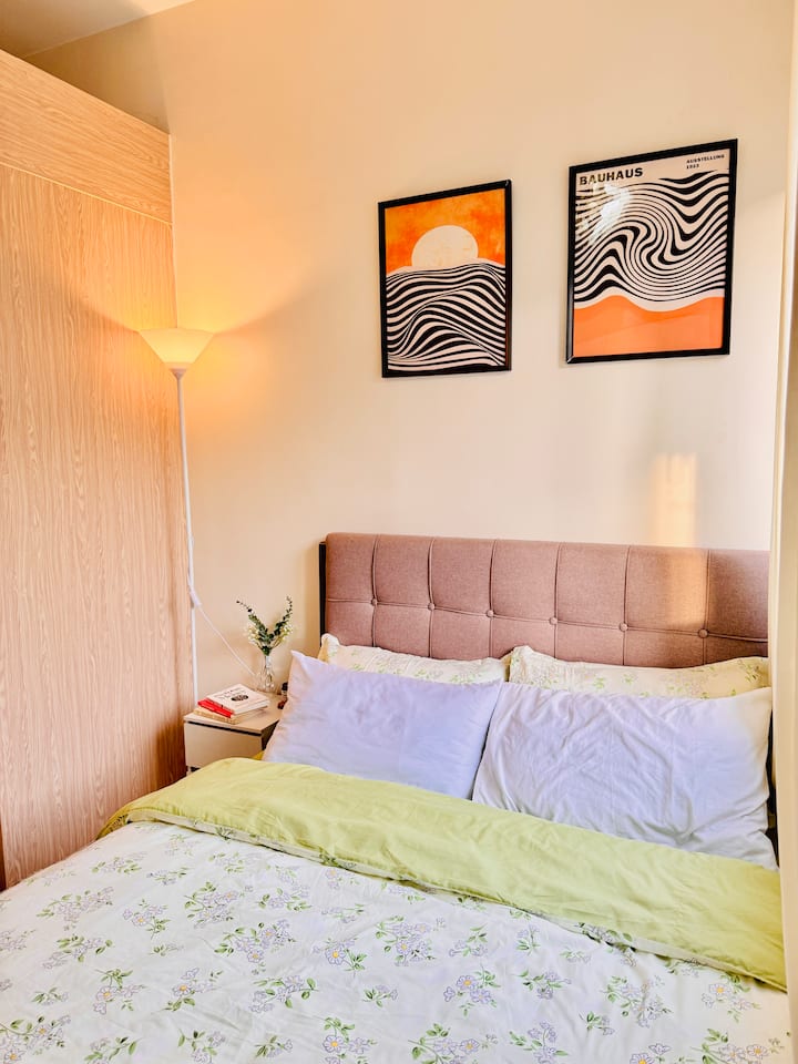 Cozy Staycation With Ps4 And Boardgames - Quezon City