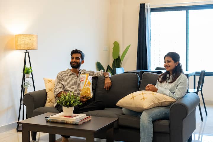 Spacious & Safe 2bhk - Furnished With Full Kitchen - Pune