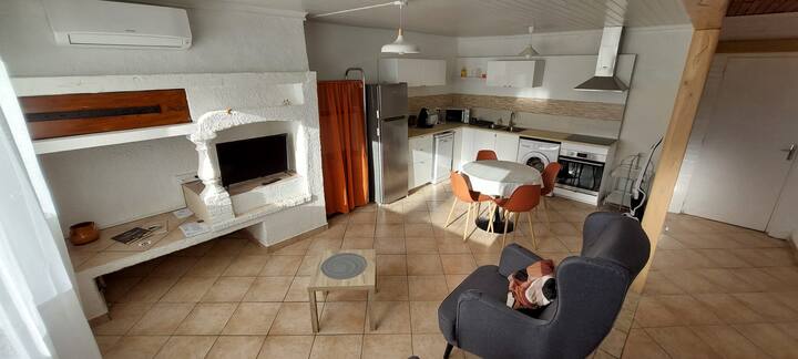 Proche Centre-ville  Jardin Privé, Parking Fermé - Alès