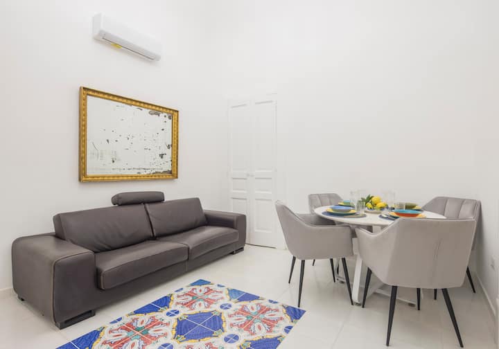 Palazzo38, Nel Cuore Di Salerno-wifi & Netflix - Salerne