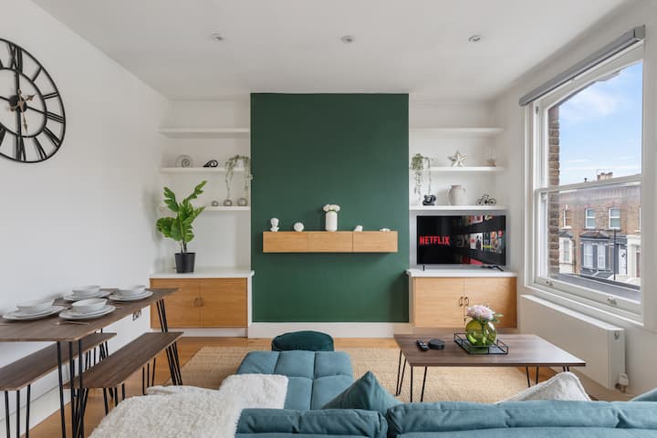 Prime Tourist Spot | 15 Min Central London -