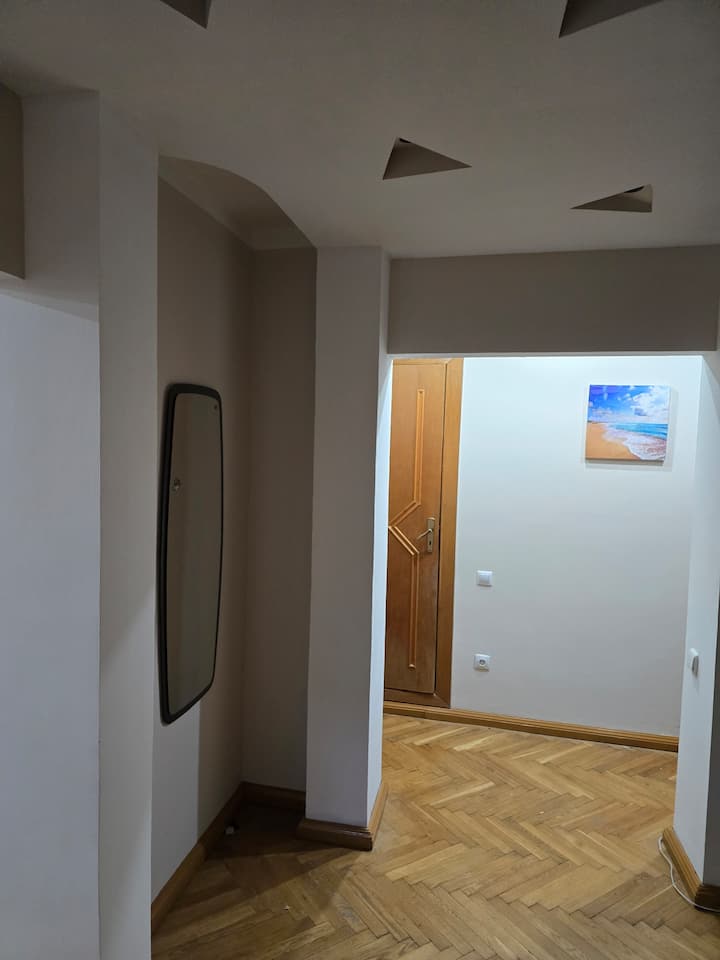 Centrally Located Quiet Flat With View - Chișinău