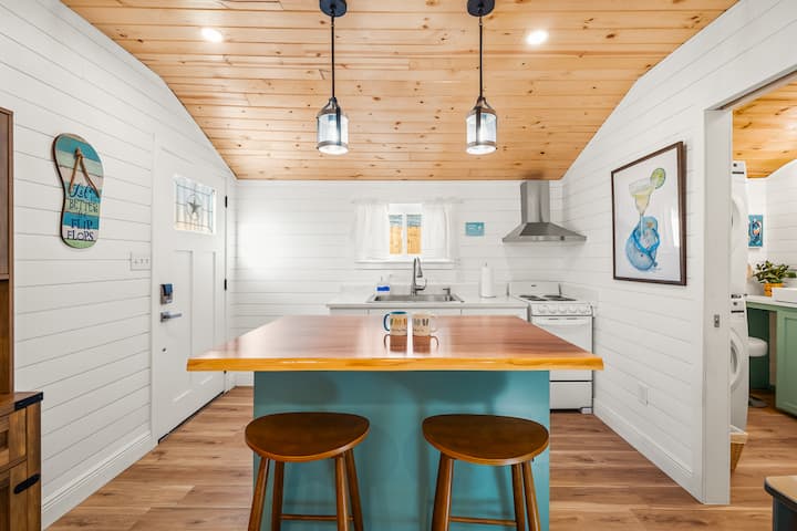 The Flip Flop Stop In Tech Terrace! - Lubbock, TX