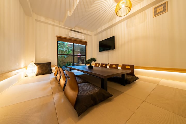 疲れを癒す日本庭園と大きなリビング/寝室6/ベッド13/トイレ3/お風呂2台 - Giappone