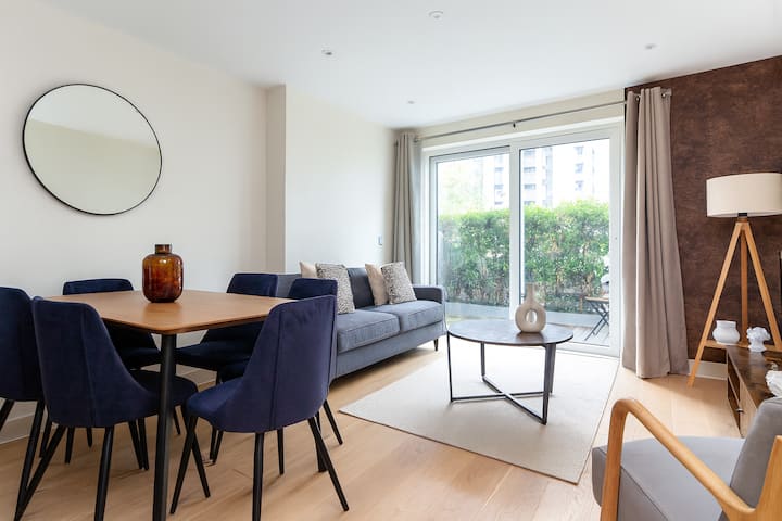 2 Bed Apartment In Woolwich - Woolwich