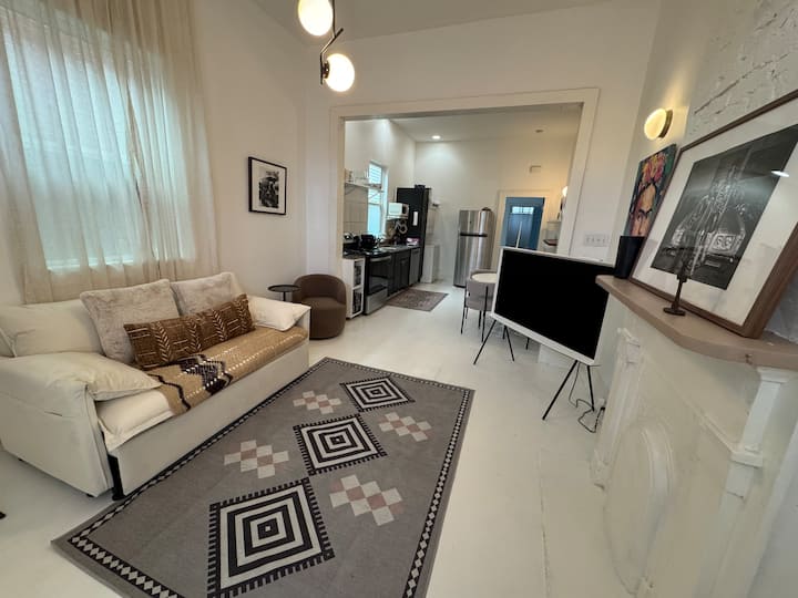 Cozy Cottage - 2 Queens - Gretna, LA