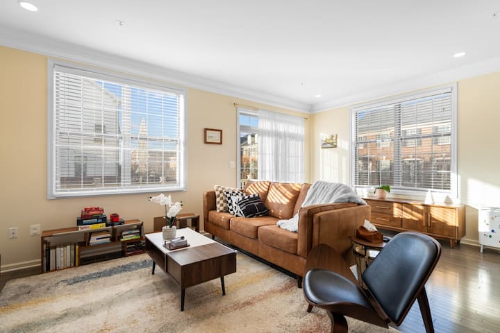Spacious 4br Townhouse W/ Office - Ashburn