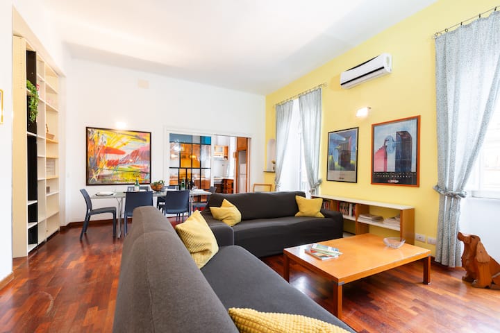 Sunshine In Rome: Bello, Grande E Luminoso - Lazio