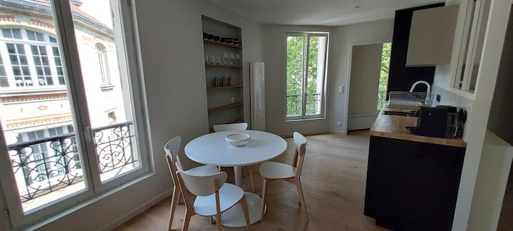 Logement (2 Pièces) Cosy Refait à Neuf Paris 19e - Paris