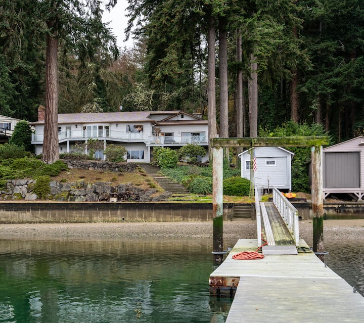 Gig Harbor Beach Retreat! - Tacoma, WA
