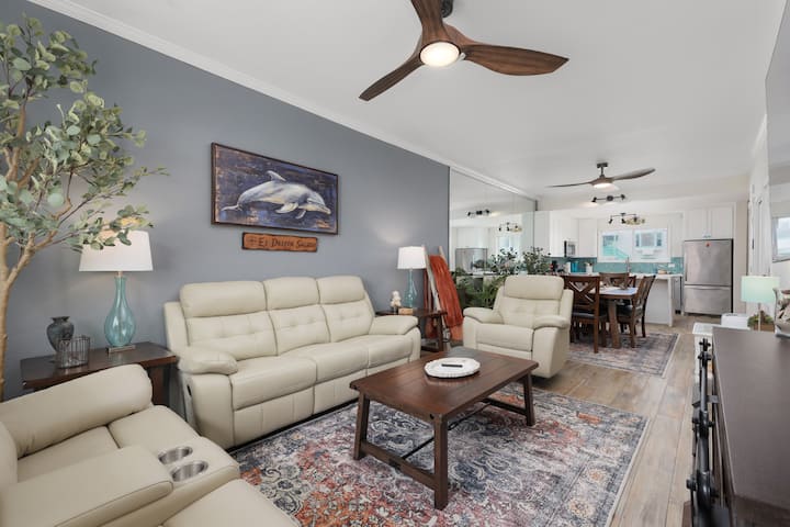 Updated! - "Steps To The Beach" "El Delfín Salado" - Port Isabel, TX