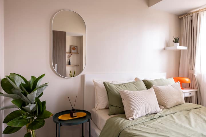 Minimalist & New 1br Getaway With Free Parking - Taguig