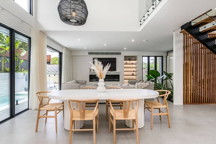 Poet's Corner - Byron Bay