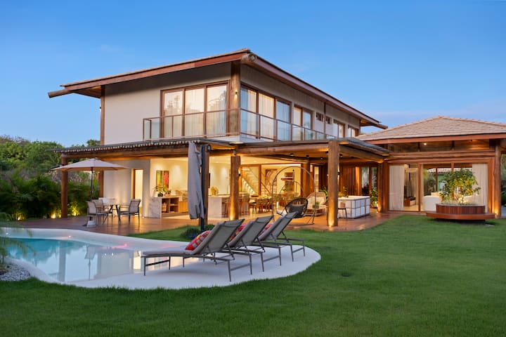 Cond. Fechado - Acesso à Praia - Diarista Inclusa - Brazil