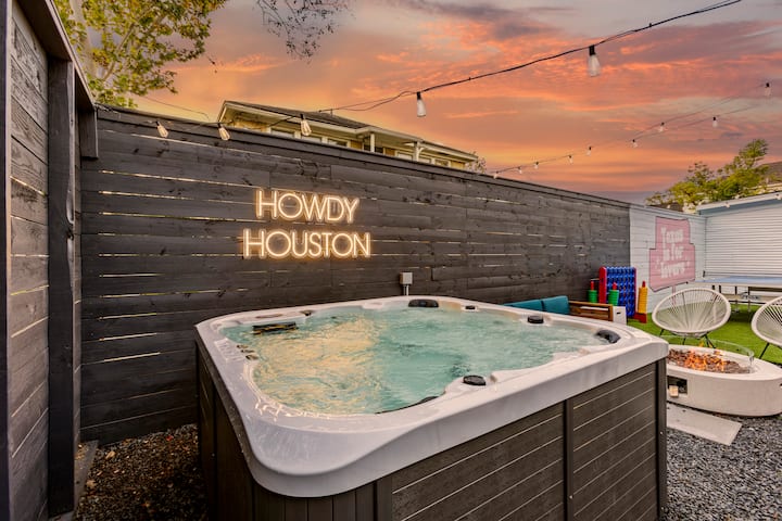 Hot Tub•gameroom•ping Pong•firepit | Heights - Minute Maid Park Houston