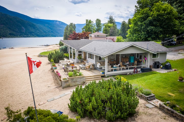 Lakefront Family Paradise - Ski And Summer Retreat - Nelson