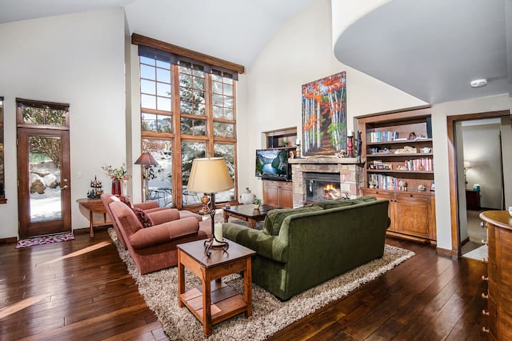 Recently Upgraded Single Family Home! - Avon, CO