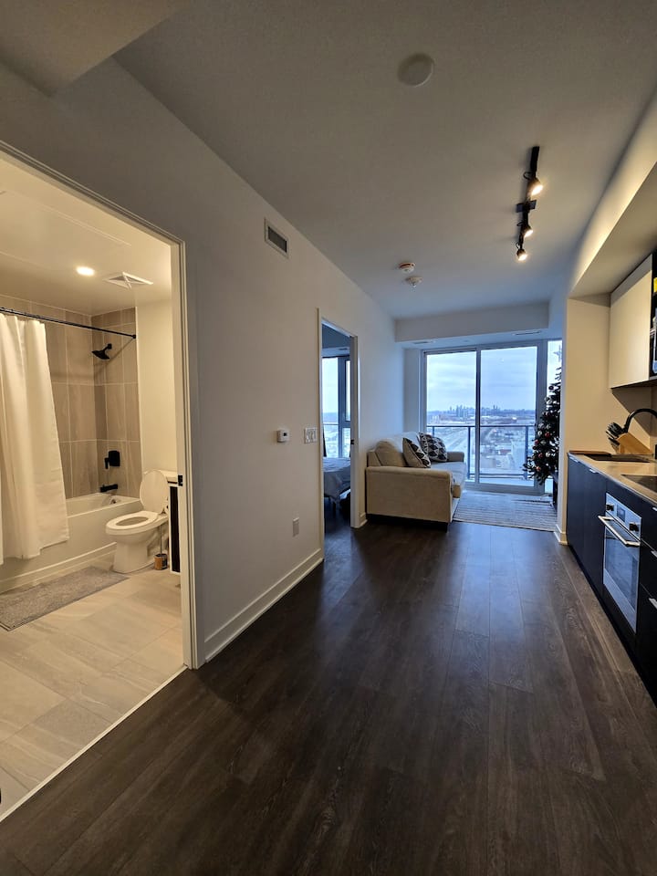 Lakeview Luxury 1b Condo Toronto 20th Floor - Toronto