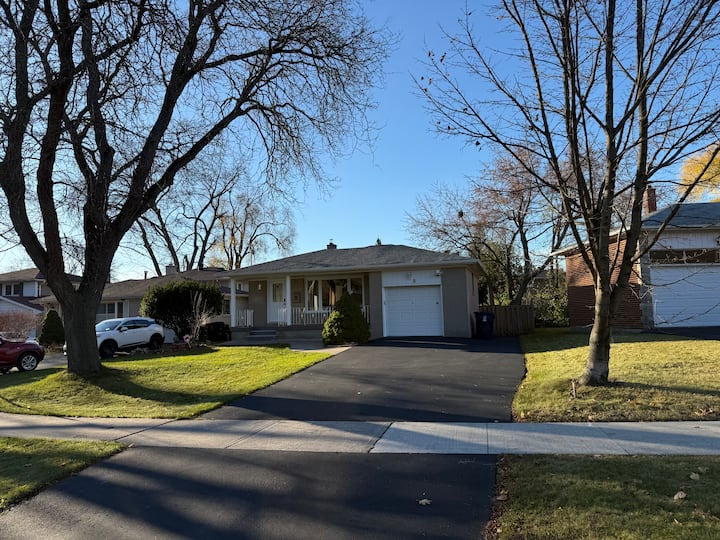 A Private 2 Br Suite In A House In Quiet Location - Toronto