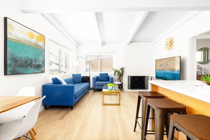 Fully Updated Ocean View Home Steps To The Beach - Manhattan Beach, CA