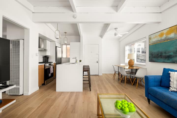 Fully Updated Ocean View Home Steps To The Beach - Hermosa Beach Pier
