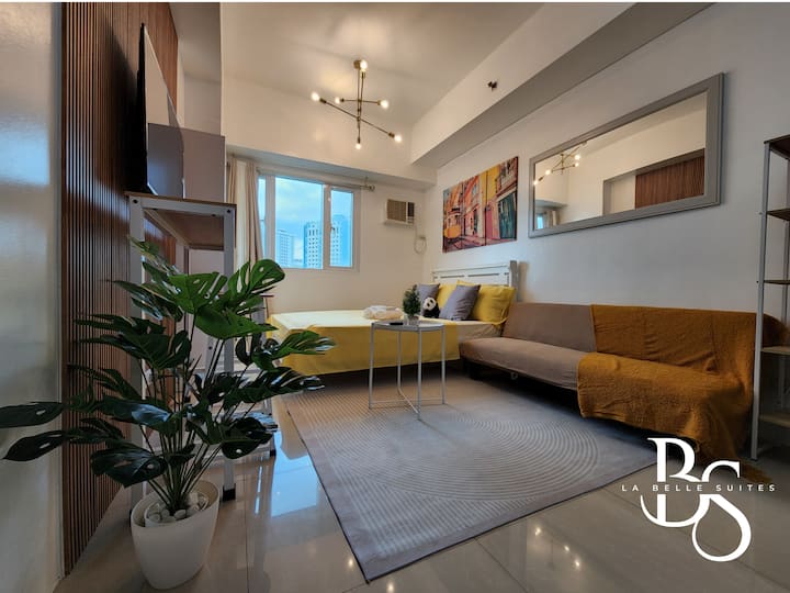 New Cozy Euro Studio Ayala Greenbelt Cbd Makati Ph - Makati